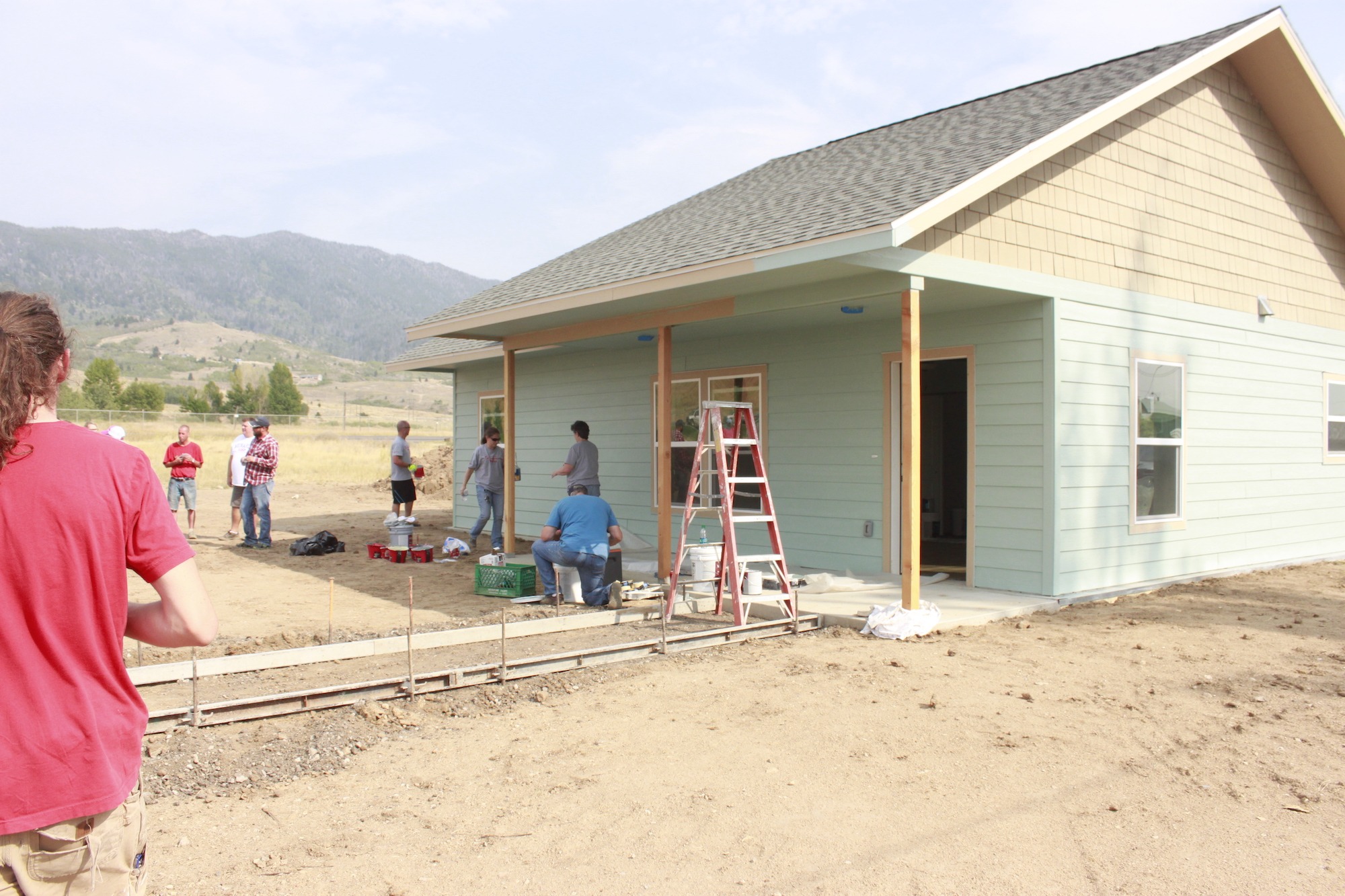 What Is Self Help Homeownership? A Team Of Families Building Together ...